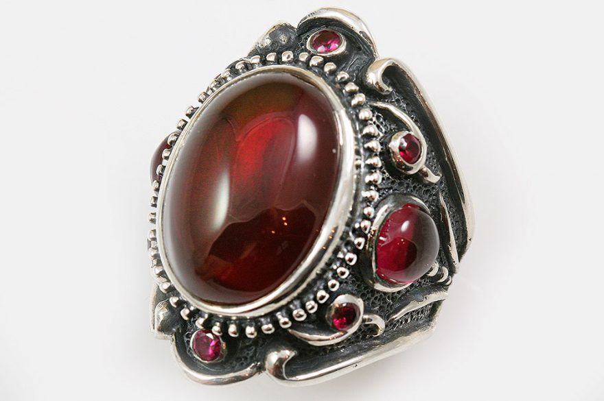Hertsoginna Blue Cabochon Corundum Silver Ring LR-145B